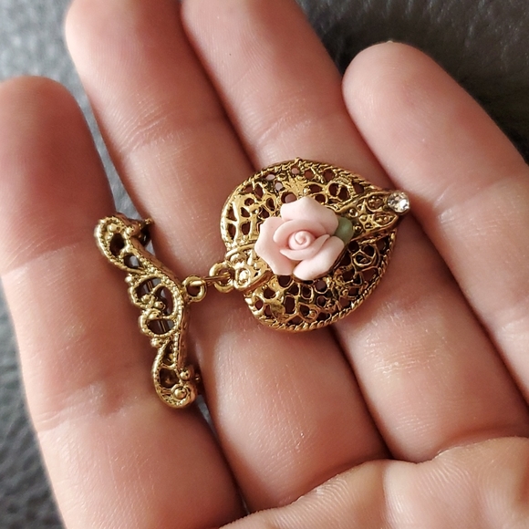 1928 | Jewelry | 928 Brooch | Poshmark